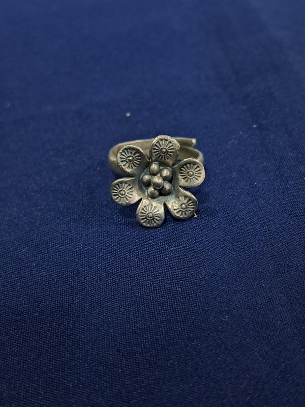 Beautiful flower 925 silver ring (adjustable) – MansiL